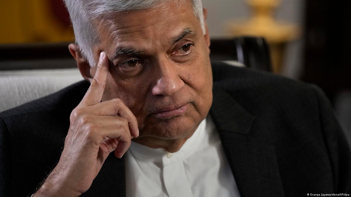 වික්‍රමසිංහ ජනාධිපතිවරයාගේ ‘සුජාත භාවය’ වෙනුවෙන් හිටපු පාර්ලිමේන්තු මහලේකම්වරිය පෙනී සිටීම – Vikalpa